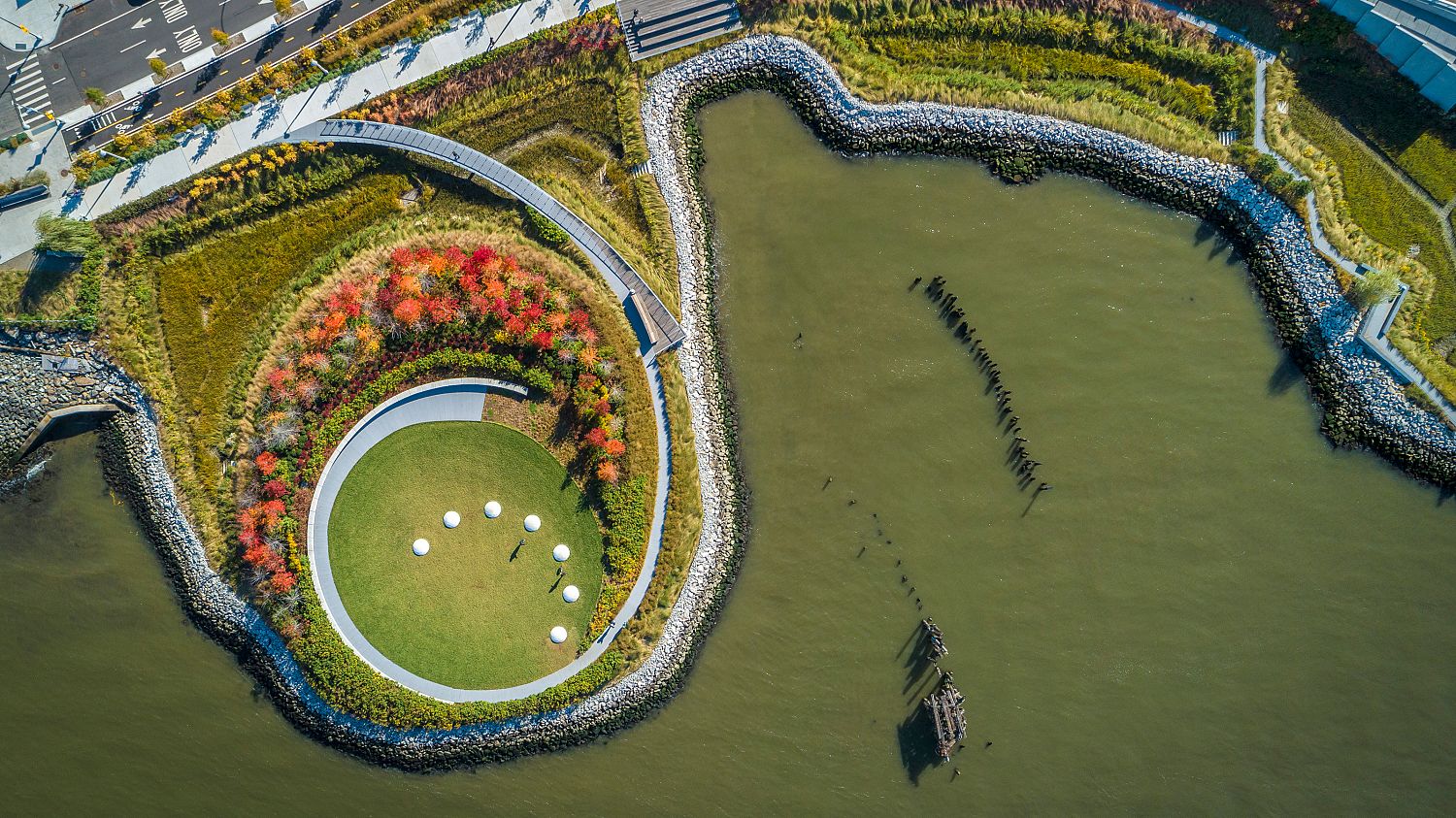 Hunter's Point South Waterfront Park - Projects - Weiss/Manfredi
